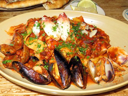 Honu Seafood & Pizza Maui Restaurant