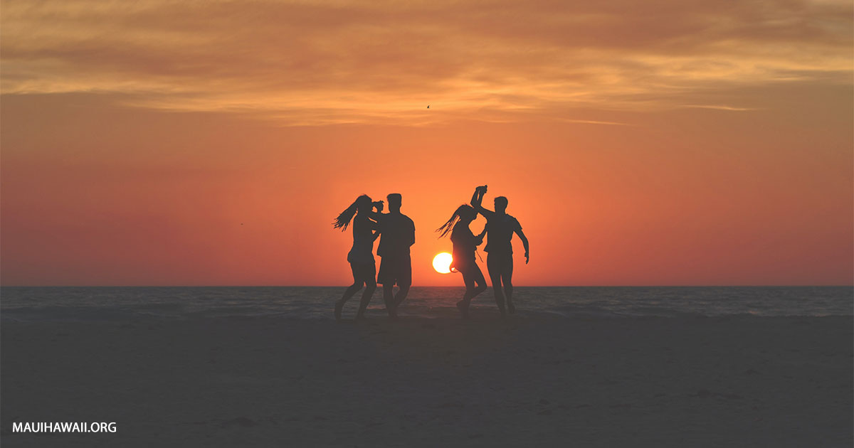 Matt Dancing on Maui - Dancing Matt Harding Comes To Hawaii